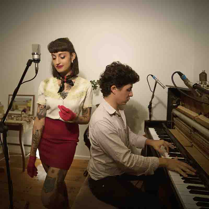 Mel Muñiz & Rodrigo Nuñez ‹ Café Vinilo