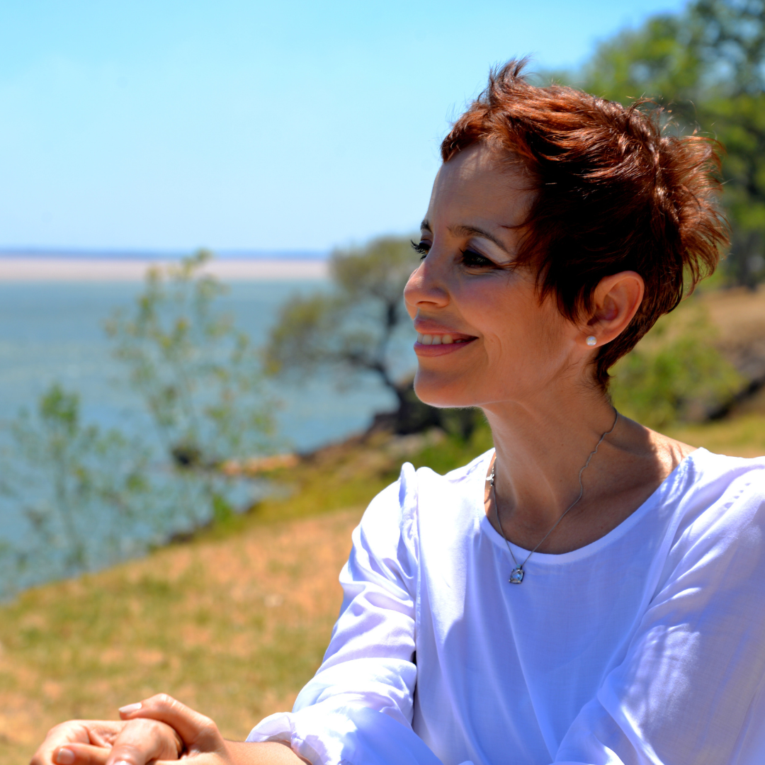 Lidia Cerro presenta “Cielo en flor” ‹ Café Vinilo