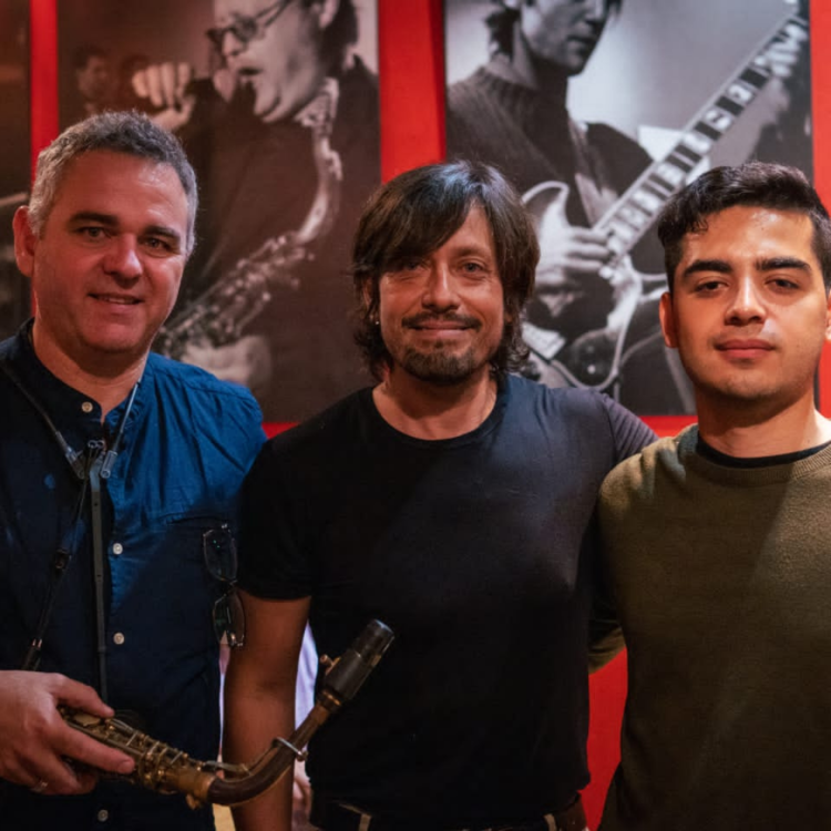 Café Vinilo › Café Vinilo, Escuchar, Comer, beber